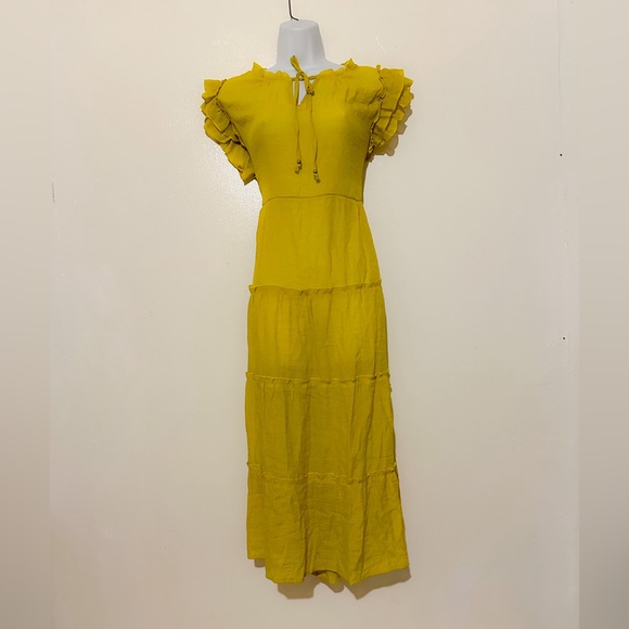 Mlle Gabrielle | Dresses | Mlle Gabrielle Light Green Maxi Dress | Poshmark
